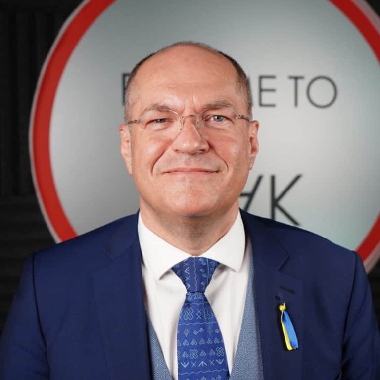 Profesor Velič o fungovaní Slovenska po vojne: Budeme sa musieť ...