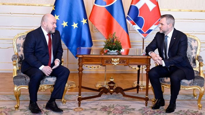 Pellegrini prijal Huliaka v prezidentskom paláci