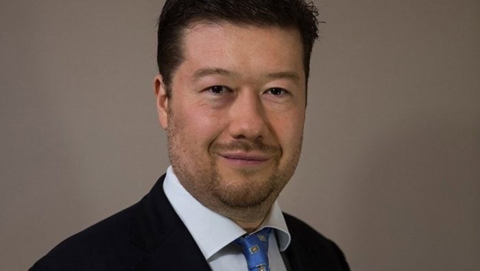 Okamura tlačí na referendum o odchode z EÚ a NATO